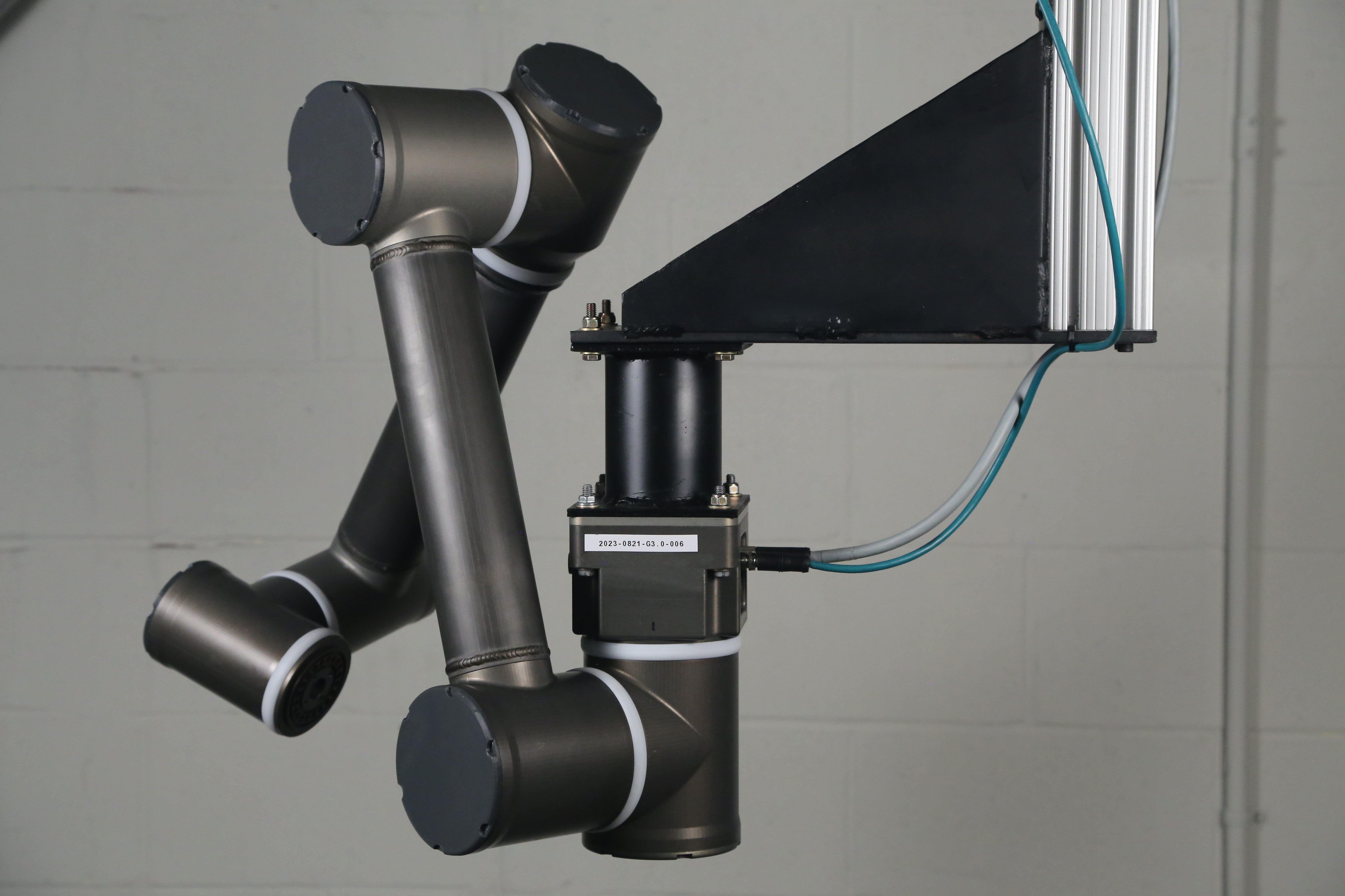 Custom 6-DOF Robotic Arm Design & Development - Re:Build AppliedLogix